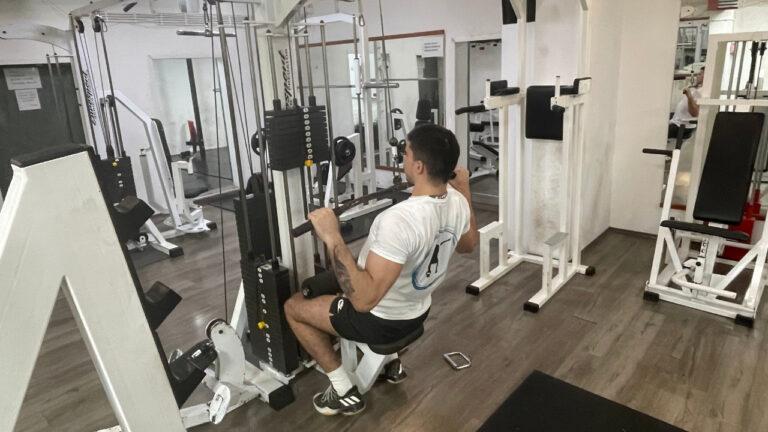 How to Do a Unilateral Lat Pulldown | Fix Strength & Muscle Imbalances ...