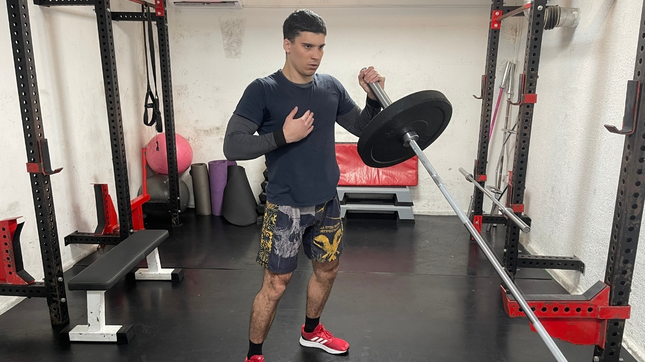 How to Do a Landmine Single Arm Press: Muscles Worked, Benefits, and ...
