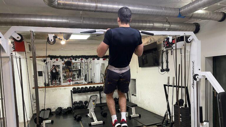 How to Do Hammer Pull Ups: Muscles Worked, Benefits, and Variations ...
