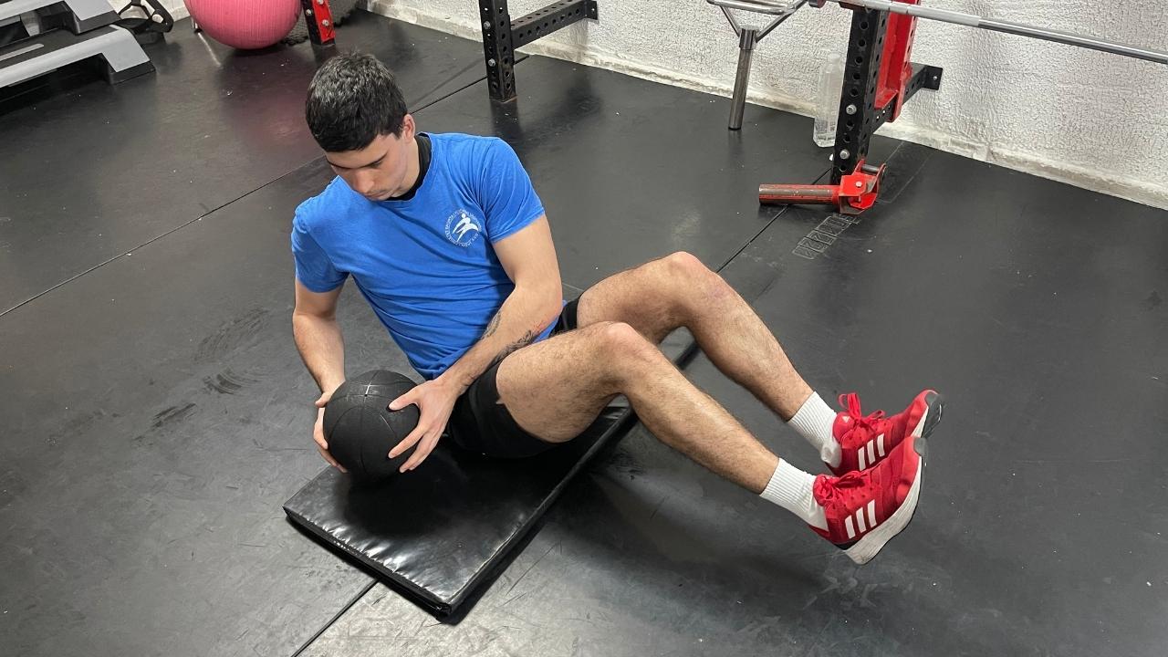 How to Do a Kneeling Pallof Press: Muscles Worked, Benefits, and ...